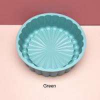 China Food Grade Silicone Sunflower Cake Mold 19.5x6.1cm Reusable Nonstick Baking Pan for sale