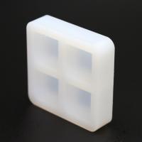 China Odorless Silicone Square Ice Cube Tray Block Mold 60x60x15mm Multipurpose for sale