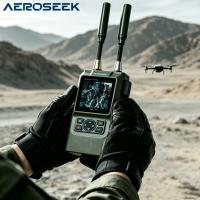 China Portable Handheld Drone Detector with 3km Detection Range and Dual Omnidirectional Antenna for UAV Detection for sale