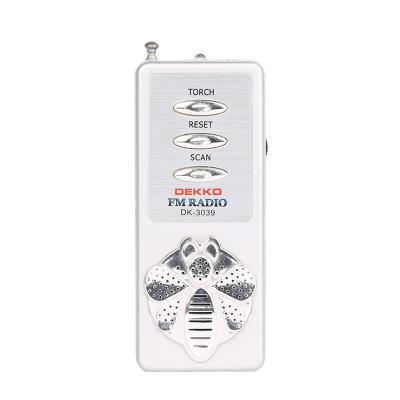 China ABS Plastic FM Speaker Radio 3V Portable Wireless Radio with Stereo Earphone 105x43x22mm for sale