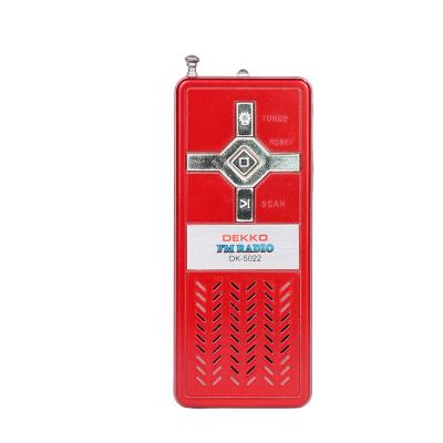 China Private Model FM Radio Speaker Auto Scan Mini Portable Radio 43mm 3V for sale