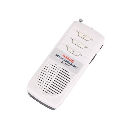 China Portable FM Radio with Headphone Jack 22mm Pocket Size Auto Scan Handheld Mini Radio for sale