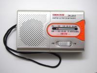 China DEKKO DK-2013 Portable AM FM Radio with Speaker AA Battery Powered 530-1600KHz for sale