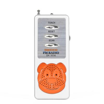 China DEKKO DK-3036 Auto Scan FM Radio Speaker Dry Battery Powered Portable OEM Gift Radio 88-108 MHz for sale