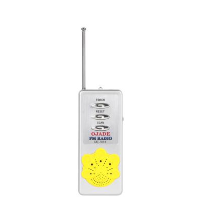 China FM Auto Scan Radio 88-108MHz Built-In Speaker Portable Battery Powered OEM Gift OE-7014 for sale