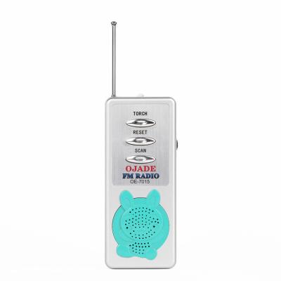 China Auto Scan FM Radio 88-108 MHz Built-In Speaker Stereo Earphone Portable Battery Powered for sale