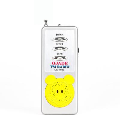 China Handheld FM Auto Scan Radio 88-108MHz Battery Powered Portable ABS OE-7016 for sale