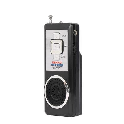 China Portable FM Radio Speaker DK-5025 88-108MHz with Built-In Speaker and 2xAA Battery for sale