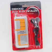 China OEM Color FM Pocket Radio with Built-in Speaker and Flashlight 105x43x22mm for sale