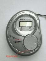 China FM88 Portable Digital FM Radio with Flashlight LCD Time Display 71mm Handheld for sale