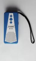 China Compact USB FM Radio Receiver 88-108MHz Built-in Antenna 120g OEM Color Support for sale