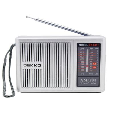 China DC Adapter Handheld AM FM Radio Vintage Retro Design Easy Operation Portable for sale