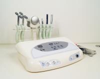 China 30W Galvanic Portable Microcurrent Facial Toning Device For Skin Rejuvenation for sale
