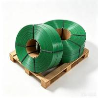 China Pallet Bundling Strapping PET 4160N 13mm Anti Scratch Green PET Strap for sale