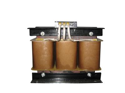 China 15KVA Three Phase Auto Transformer 600V/480V to 240Y/139V with ≥98% Efficiency and IP54 Protection for sale