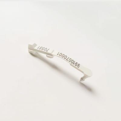 China Tension 300N Livestock Identification Tags For Efficient Livestock Identification Rfid Sheep Tags for sale