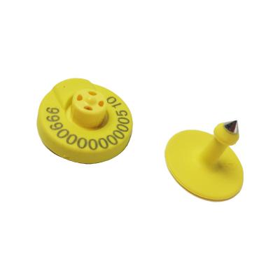 China Durable 6.7g Sheep Ear Tags PEUR Material For Livestock Management for sale