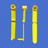 China Wrapped Around Weight 6G Rfid Ear Tags For Sheep / Goat Tracking And Management for sale