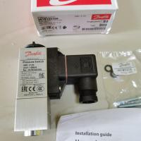 China Danfoss MBC5100 Precision Pressure Transmitter 15 bar 250V with IP65 Rating for Marine Applications for sale