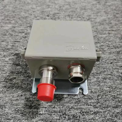China Danfoss EMP 2 Precision Pressure Transmitter 4-20mA G1/2 IP67 9-32VDC for sale