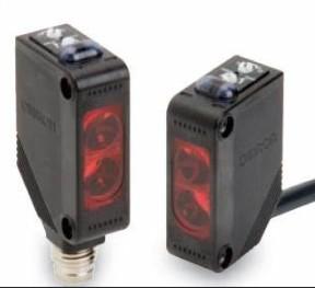 China OMRON E3JK-RR12-C 2M Retro-reflective Photoelectric Sensor AC/DC 24-240V 6m for sale
