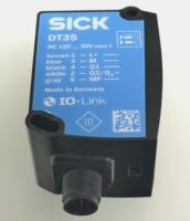 China SICK DT35-B15251 Distance Sensor 1057652 0.2-35m Range IO-Link for sale