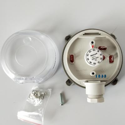 China Digital Differential Pressure Gauge 0-1000 Pa with Magnetic Stands 10.5-30 VDC for sale