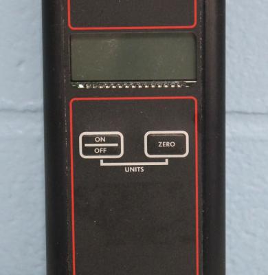 China Dwyer DPGA-10 Digital Pressure Gauge 0-16 bar 0.5% FS Accuracy 200 Hour Battery Life Aluminum Housing for sale