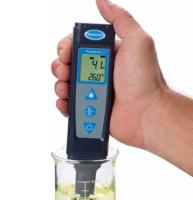 China Hach Pocket Pro and Pro+ pH Tester 9531000 Portable Meter with Replaceable Batteries for sale