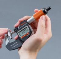 China Mitutoyo QuantuMike IP65 Digital Micrometer 293-140-40 0-25mm 0.001mm Resolution for sale