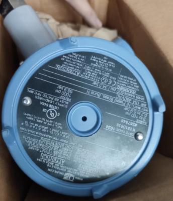 China United Electric UE 120 Series J120-192 Explosion-Proof Pressure Switch IP66 1 Year Warranty for sale
