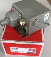 China Original Danfoss KPS31 Pressure Switch with 6 bar Max Working Pressure Auto Reset Function and Female Pressure Connection for sale