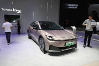 China Pure Electric Toyota BZ3 Car Front Wheel Drive 300 Miles Range for sale
