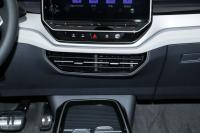 China VW Volkswagen Electric Car ID 6 Medium And Large SUV 250 Miles Range for sale