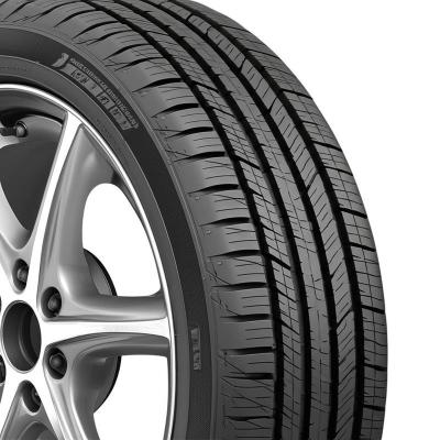 China Dependable Driving with Taoota Automobile Car 215/60 R17 Tire and 1000-1600CC Displacement for sale