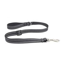 China Heavy Duty Retractable Nylon Dog Leash with 3M Reflective Strip and 0.2kg Lightweight Design for sale