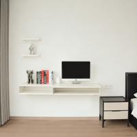 China Modern Floating Wall Shelf System with Aluminum & Steel Tracks Slim White Modular Storage for Bedroom Living Room Clothing Food for sale