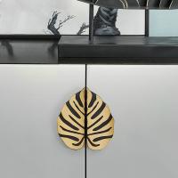 China Antique Zinc Alloy Leaf Pair Handle Light Luxury High-End Cabinet Door Handle for Wardrobe Drawer Closet Shoe Wine Cupboard for sale