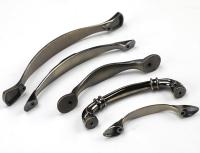 China Vintage Bronze Cabinet Door Handle Simple European Antique Cabinet Wardrobe Furniture Handle Carved Retro Door Handle for sale