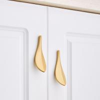 China Nordic Brass Leaves Solid Creative Leaves Cabinet Door Wine Cabinet Wardrobe Handle Brass Knob for sale
