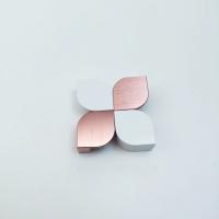 China Flower Petaloid Kitchen Cabinet Knob Coloful Handles Furniture Handles Simple Furniture Handles for sale