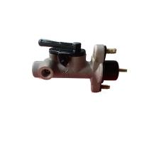 China Higer School Bus 5-8 Inch Clutch Master Cylinder Dual Oil Output Bolt Fastening Bus Spares 16LBY-05010 for sale