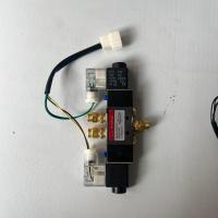 China Jinlong Yutong Zhongtong Bus Pneumatic Door Solenoid Valve 6100-06088 6108-01640 304SS 500k Cycle Bus Spares for sale