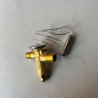 China King Long Yutong Bus AC Danfoss Expansion Valve 067N7169 Precision Temperature Bus Spares for sale