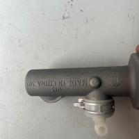 China Yutong Higer Bus Clutch Master Cylinder 1608-00148 ISO 9001 CNC Machined 10MPa Bus Spares Parts for sale