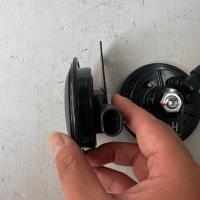 China DL224D-24B 24V Dual-Tone Electric Horn 400Hz/500Hz Metal Die-Cast IP67 CRRC Geely Bus Spares Parts for sale