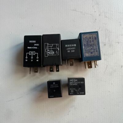 China Higer Bus Electrical Relay Assembly SGD202 30A 14V DC Bimetallic Thermal Quick-Insert Bus Spares for sale