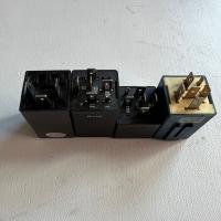 China Higer Bus Electrical Relay Assembly SGD202 30A 14V DC Bimetallic Thermal Quick-Insert Bus Spares for sale