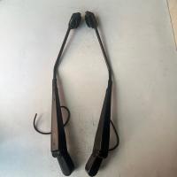 China Bus Spares Parts 800mm King Long Yutong Higer Windshield Wiper Arm Assembly 5205-01318 5205-01317 for sale