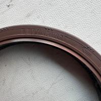 China Fast Gear Bus Transmission Fluororubber Second Shaft Oil Seal -26C to 204C GL-5 Bus Spares for sale